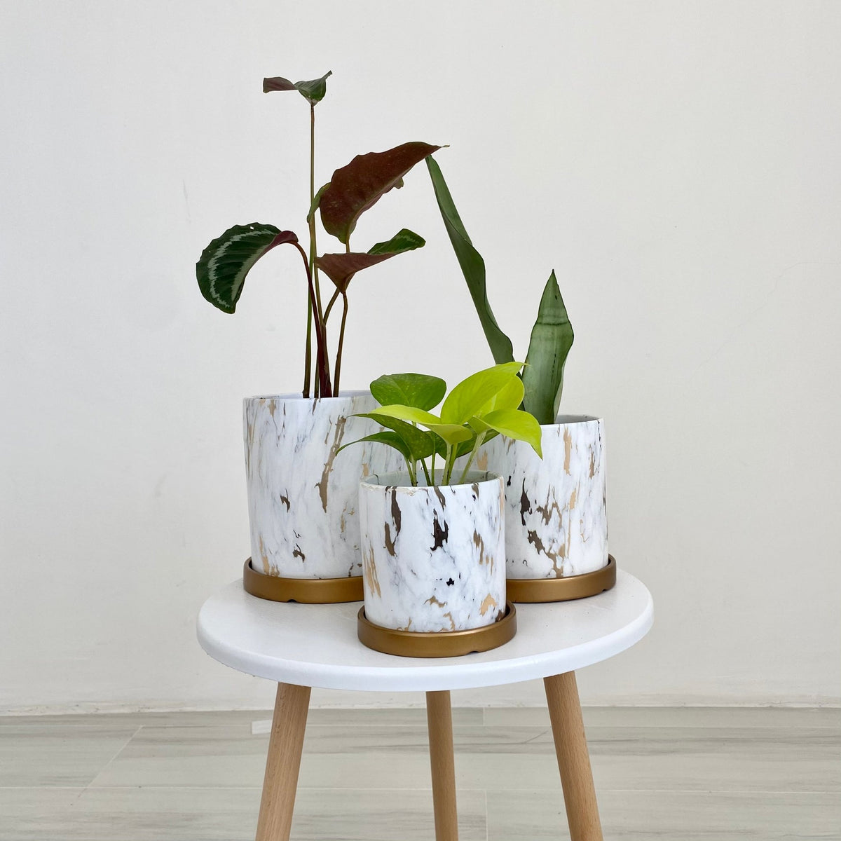 Rustic Marbled Finish Ceramic Table Pot with Saucer (Set of Three ...